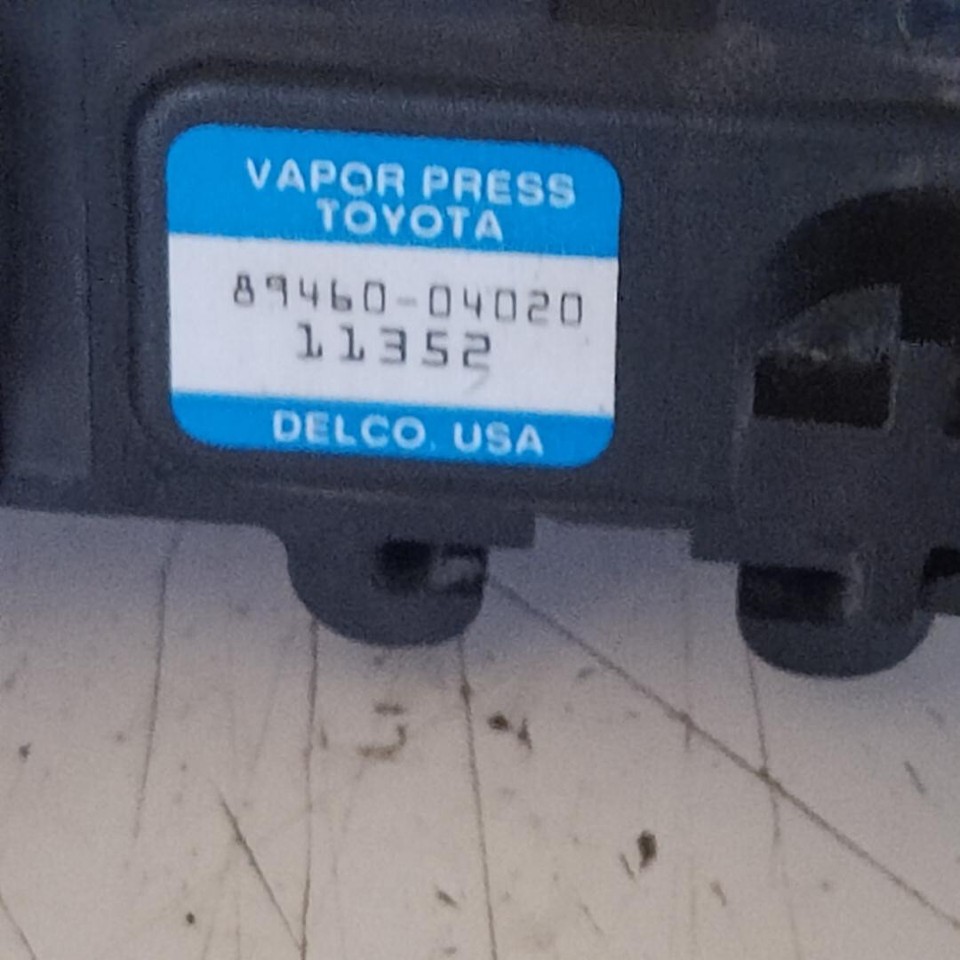 2001 01 Toyota Tacoma Fuel Vapor Pressure Sensor Assembly 89460-04020 ...