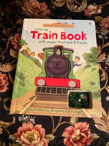 WINDUP TRAIN BOOK W/ 1 TRAIN 3 TRACKS & STORIES APPLE FARM YARD SEA ...