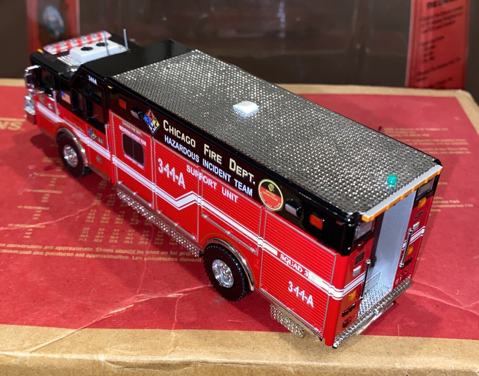 Code 3 Chicago Fire Dept Hazardous Incident Team Pierce Heavy Rescue ...