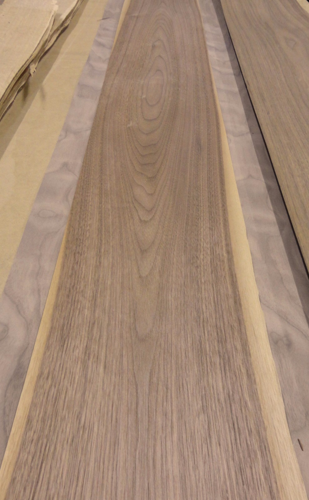 Walnut Flat Cut wood veneer 9" x 117" raw no backing 1/42" thickness ...