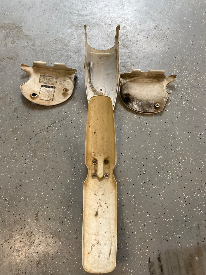 Yamaha XT500 1979 USED OEM fender and side cover set | eBay