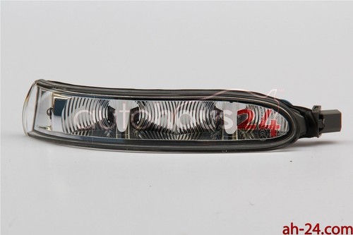 MERCEDES BENZ W209 DOOR MIRROR SIDE MARKER LIGHT RIGHT SIDE GENUINE ...