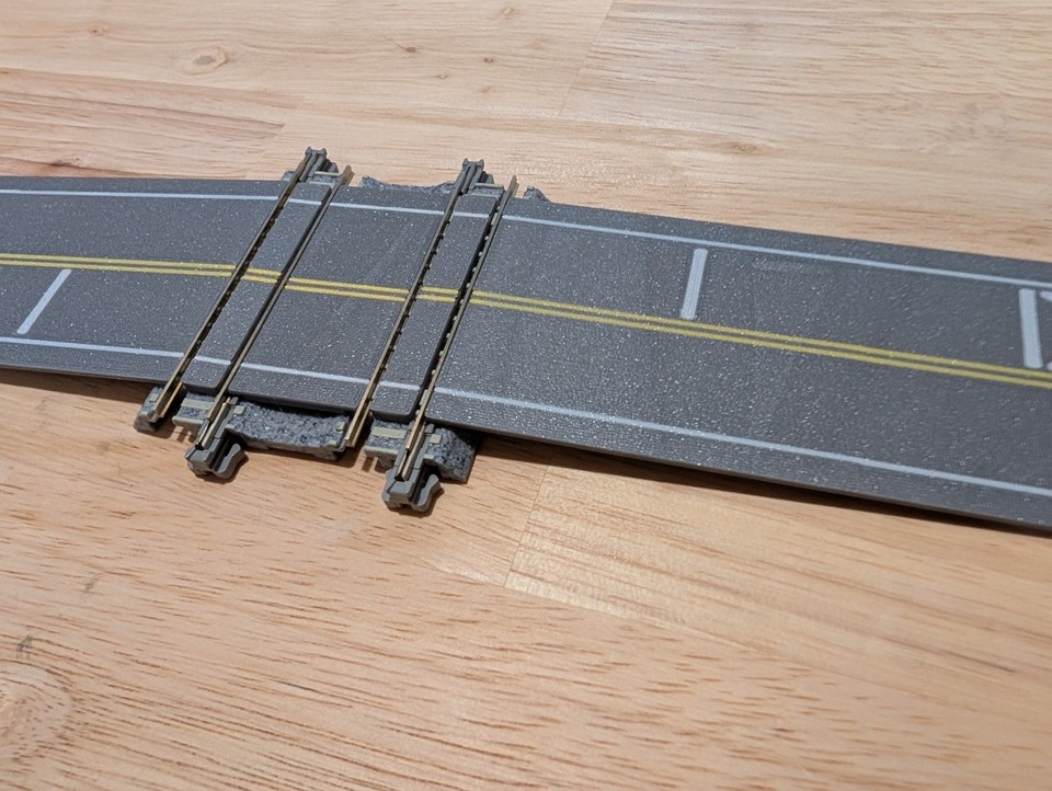 MRG RoadWayz - N Scale Road System-Railroad Crossing Expansion Set Kato ...