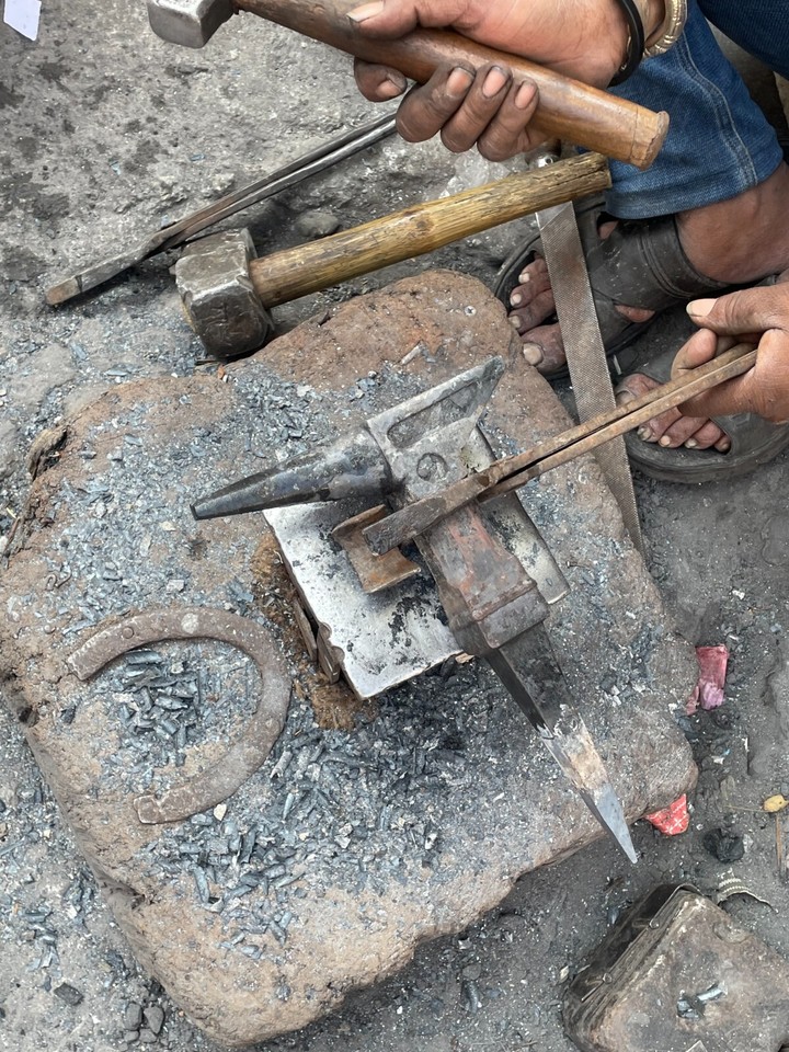 Vintage Rare Iron anvil Hand forged Blacksmith Silversmith Tinsmith T ...