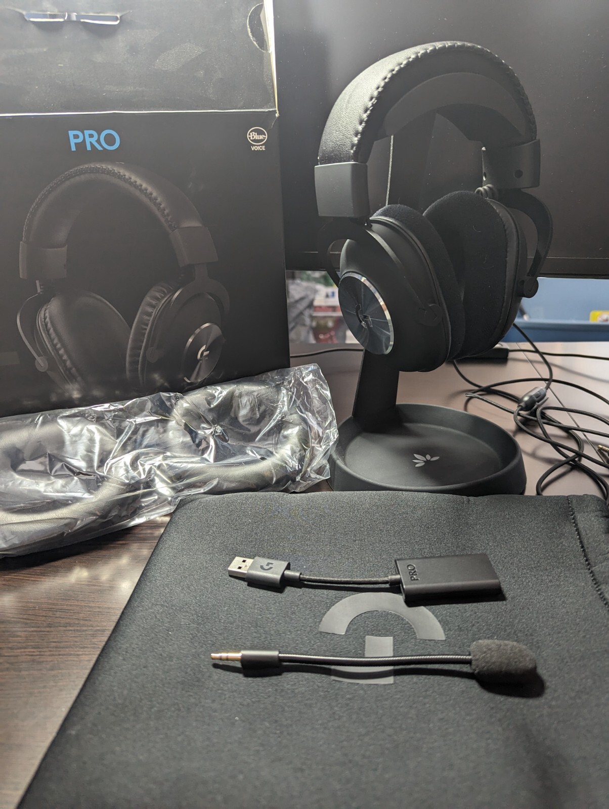 Logitech 981-000817 G Pro X Blue VO!CE Technology Gaming Headset ...