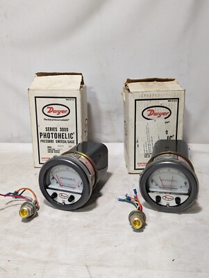 Dwyer A3220 Photohelic Pressure Switch/Gage, Series 3000, analog, 0 ...