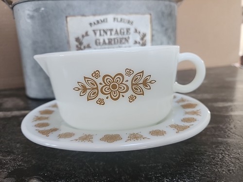 Vintage PYREX ~ Butterfly Gold ~ Gravy Boat 77-B and Under Plate 77-U ...