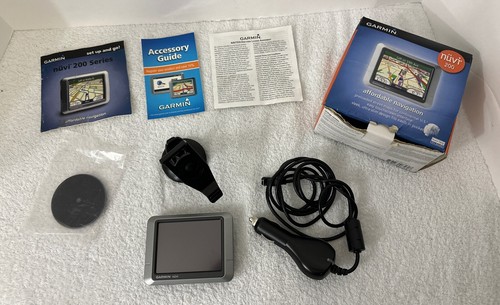 Garmin Nuvi 200W GPS Navigation Unit Bundle Used Unit Tested Works ...