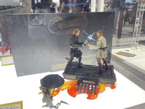SDCC 2025 Hasbro Star Wars The Revenge of the Sith Anakin Obi-Wan 2 ...