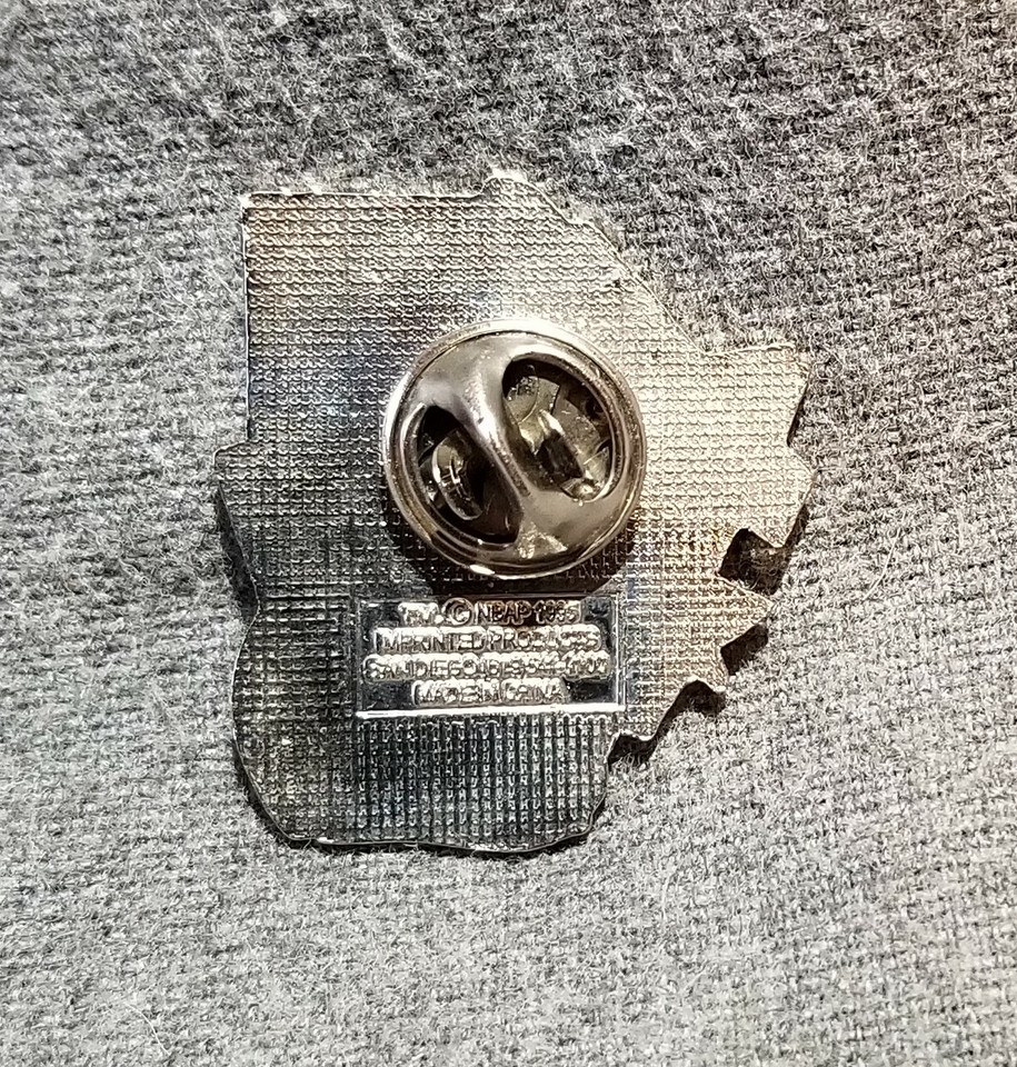 LMH PINBACK Lapel Pin 1995 NBA Basketball CLEVELAND CAVALIERS CAVS ...