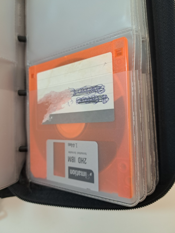 Case Logic 40 Disk 3.5 Inch Floppy Diskette Holder Album 5"X10" Storage ...