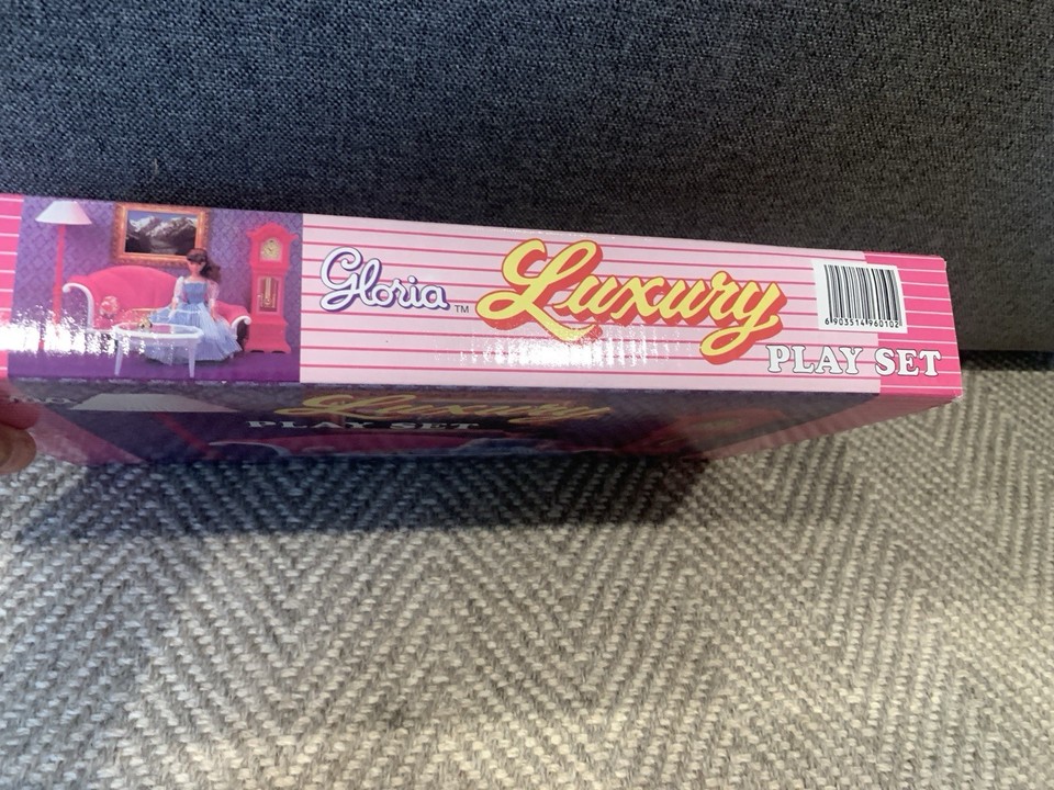 NEW GLORIA DOLL HOUSE FURNITURE LUXURY (96010) PLAYSET w/Princess Chair ...