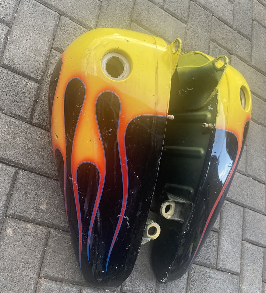HARLEY DAVIDSON Split Fuel Gas Tanks In Good Condition Needs Repainting ...