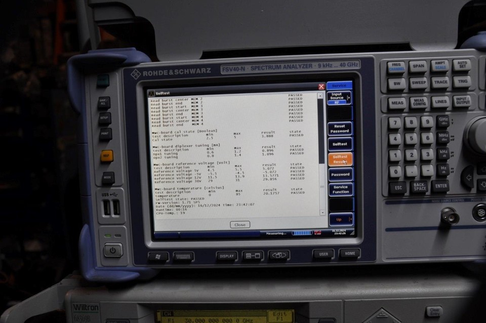 Rohde & Schwarz FSV40-N 9kHz-40Ghz Looks Nice Passes Self test | eBay