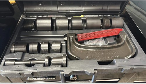 SNAP ON TOOLS BJP1 22-piece Master Ball Joint Universal Joint Press Set ...