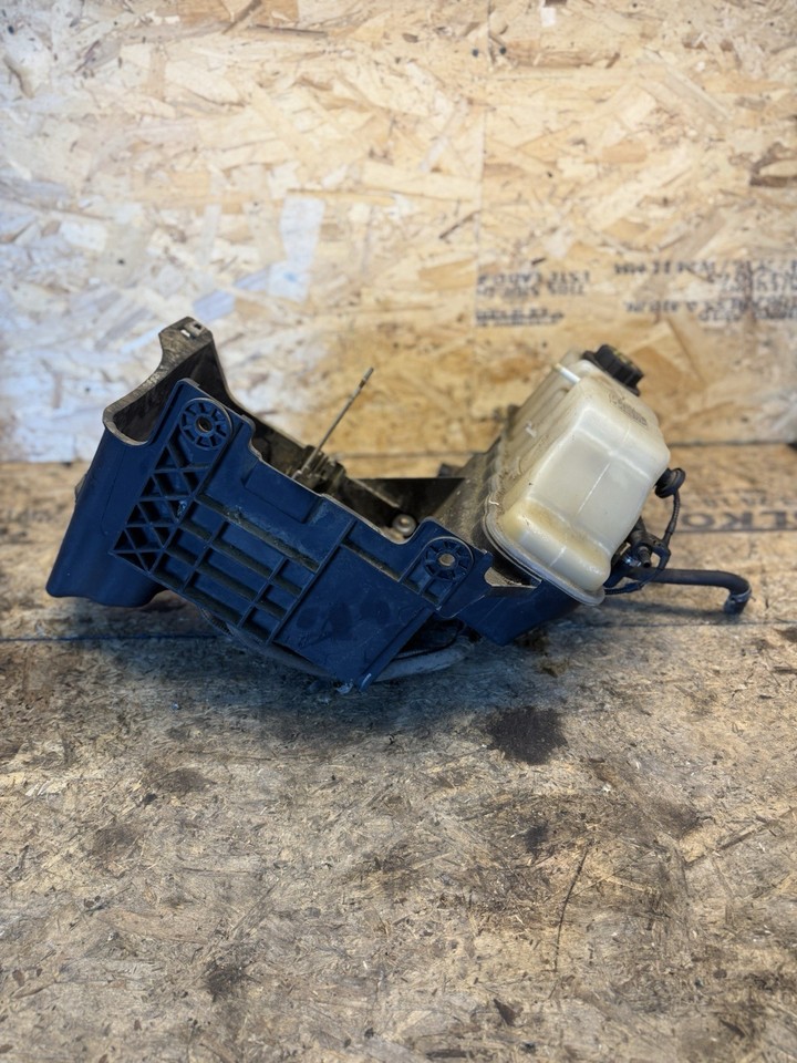 Ford 6 7 Battery Tray Coolant Reservoir
