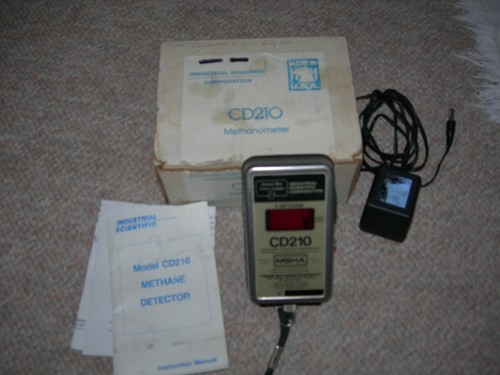 Methanometer Industrial Scientific Corp CD210 in box Instruction manual ...