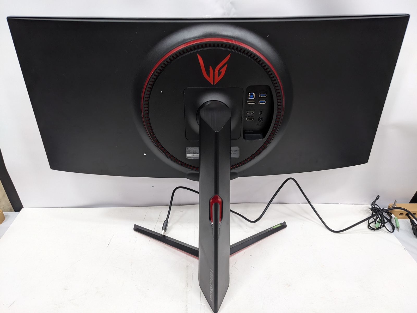 LG UltraGear QHD 34" Curved Gaming Monitor 34GP83A-B G-Sync 144Hz ...