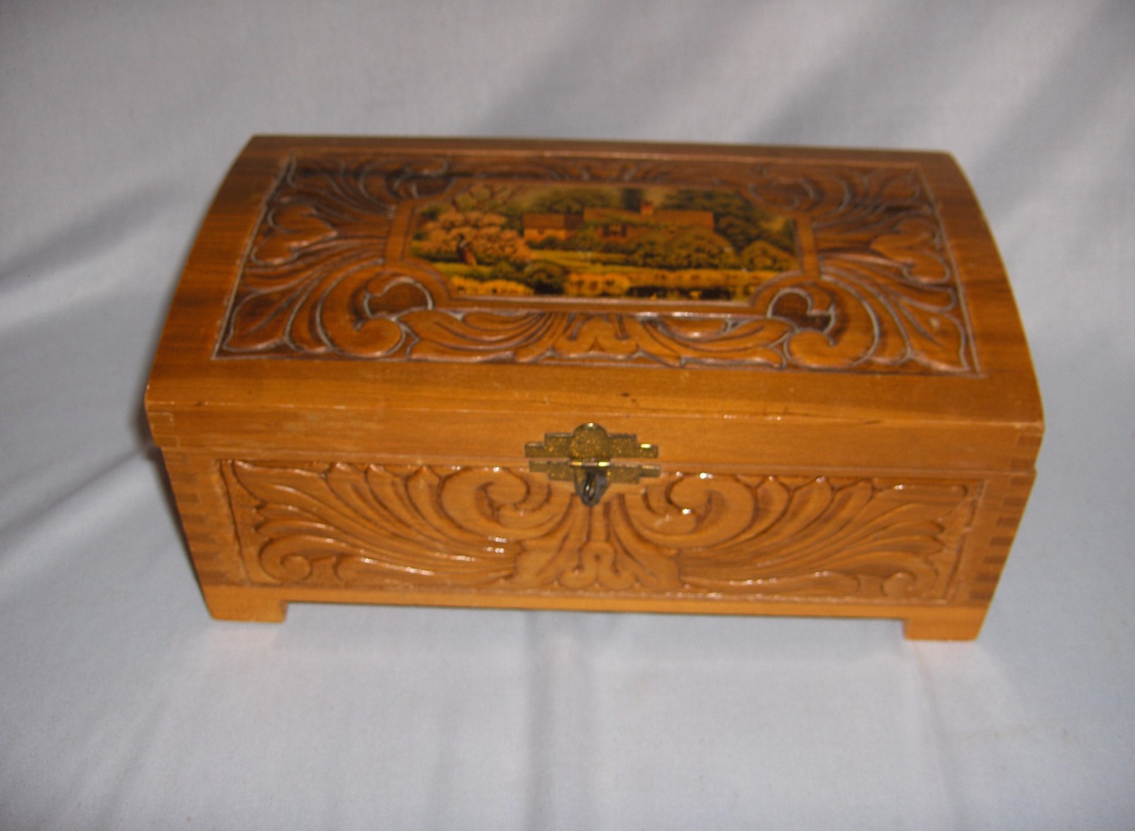 Vintage Pressed Wood Jewelry Trinket Box Finger Joint Corners Mural ...