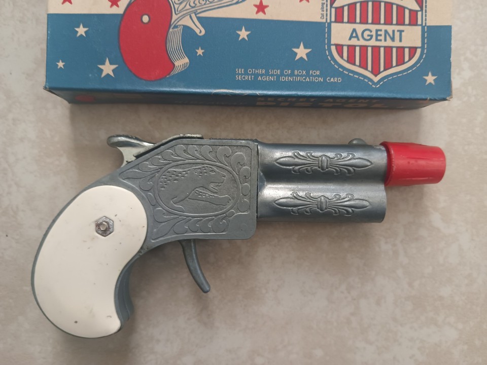 Vintage 1940s Hamilton Secret Agent Hideaway Double Barrel Cap Gun ...