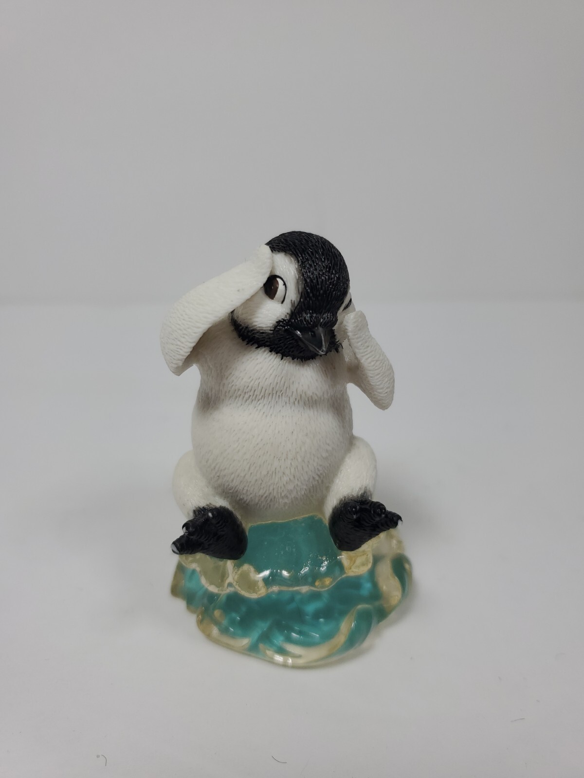 1998 Hamilton Collection Figurine Peek A Boo Penguin Polar Playmates ...