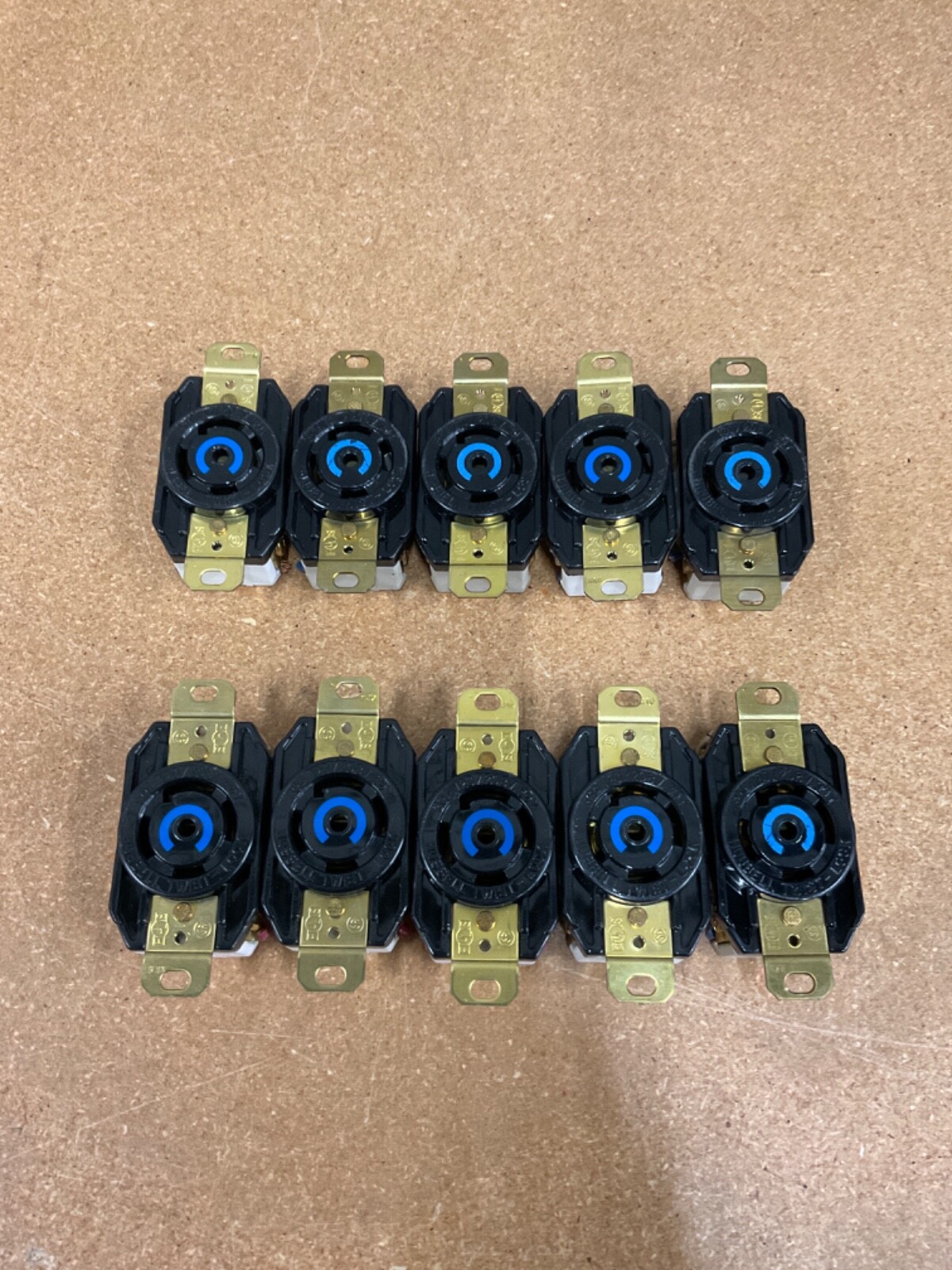 Lot of 10 Hubbell Twist-Lock Mounted Receptacle 30A.120/208V.30Y L21 ...