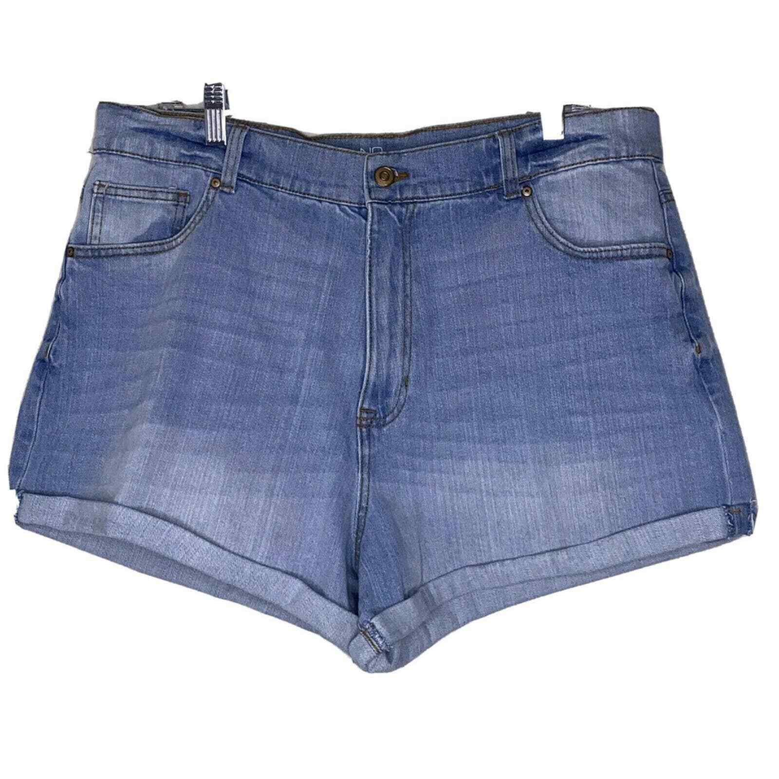 No Boundaries High Rise Light Denim Shorts Size 19 ~ - Gem