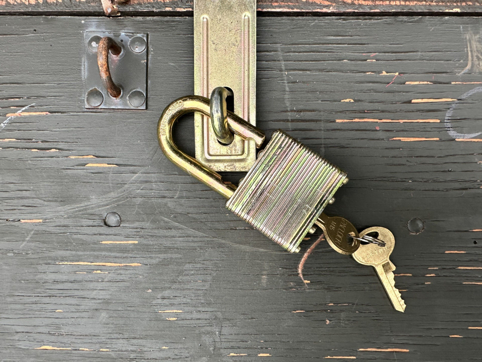 US Army Trunk Loose Barracks Woods Od Green Box With Padlock USA | eBay ...