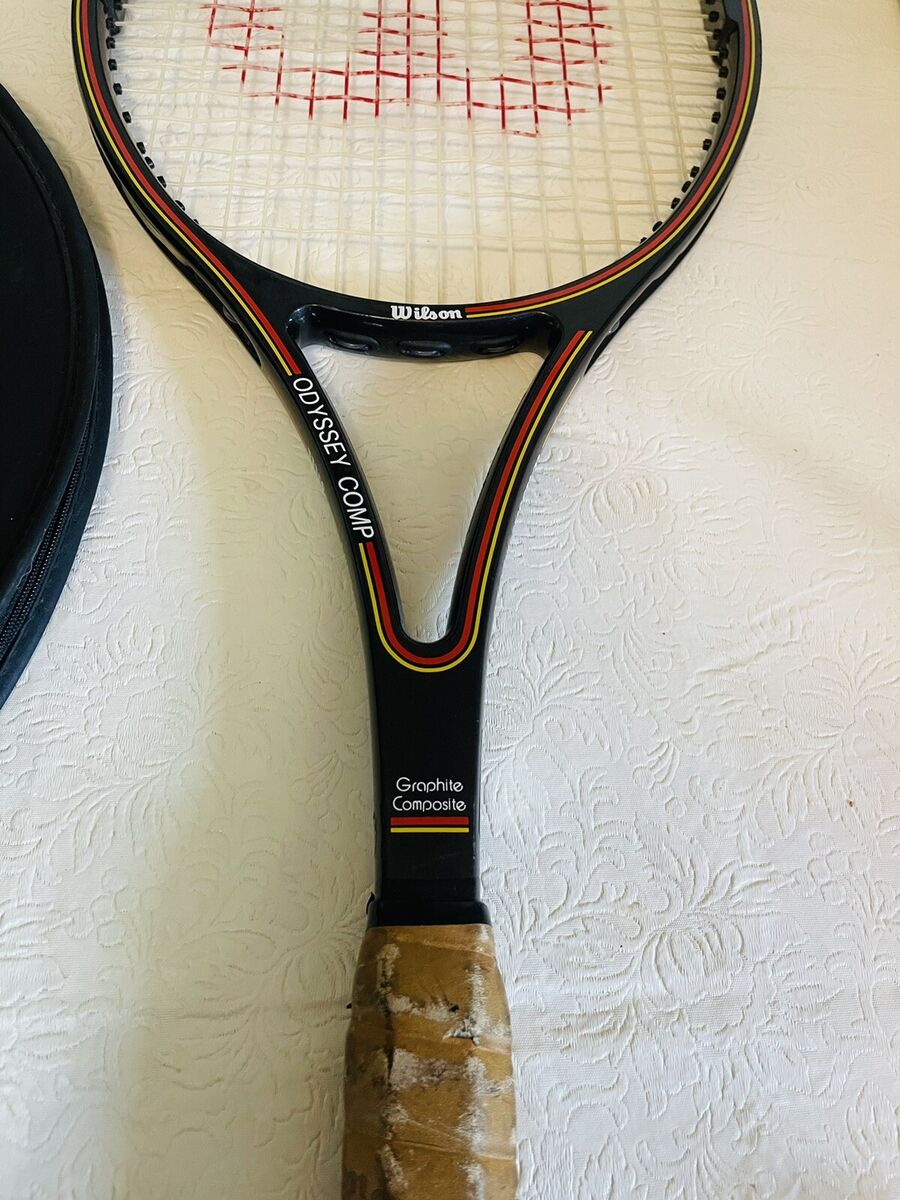 Wilson Pro Staff Midsize 4- 1/2 PWS Made With Graphite Wilson Pro Staff Midsize 4- 1/2 PWS Made With Graphite