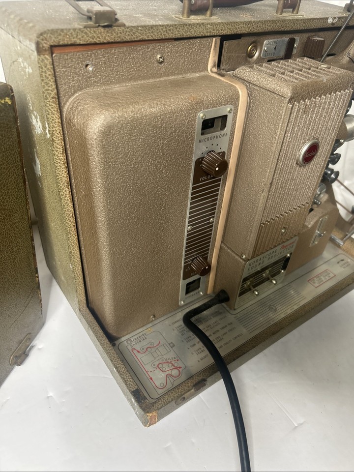 Vintage Kodak Projector Kodascope Pageant Sound Projector In Case Model ...