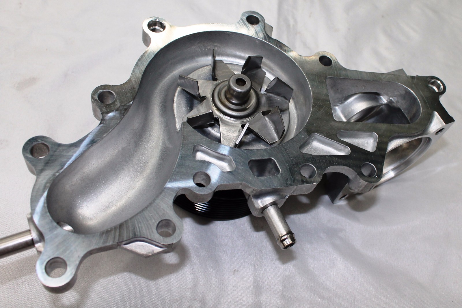 Toyota+1610059366+Water+Pump for sale online | eBay