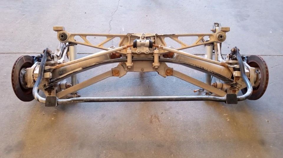 88-96 CORVETTE C4 REAR SUSPENSION DROPOUT ASSEMBLY 2.59 RATIO | eBay