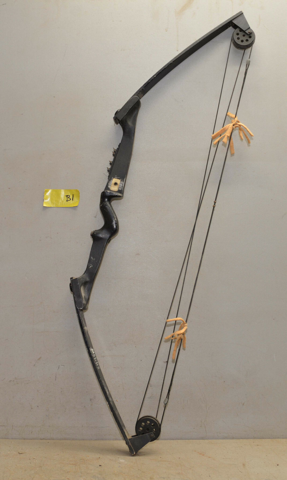 Vintage Outers Astro Archery collectible compound bow archery hunting ...