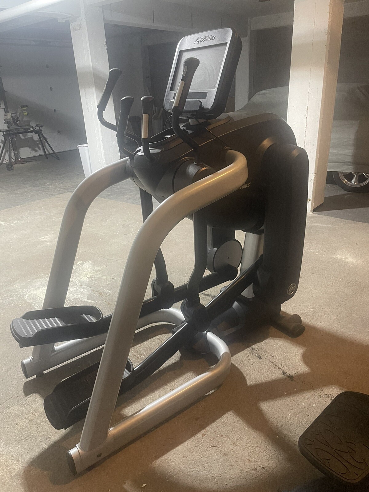 Life Fitness 95fs StrideRider Elliptical machine black color with ...