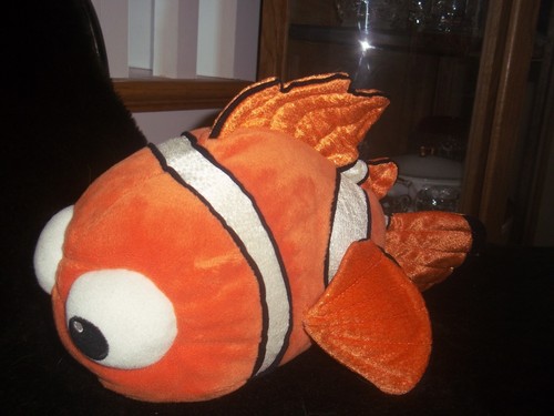 DISNEY WORLD Plush Talking FINDING NEMO Clown Fish Orange Stuffed ...