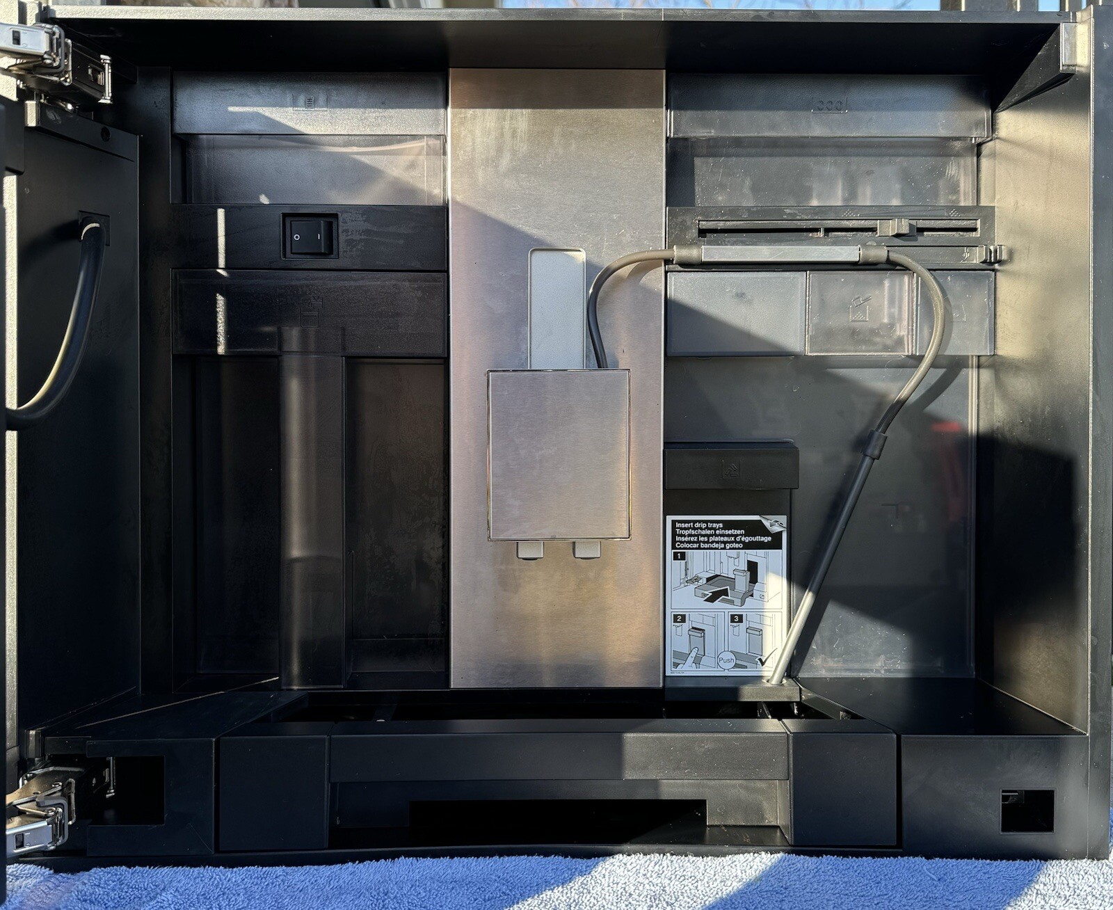 Thermador TCM24PS 24" Built-In Coffee Machine - Stainless Steel ...