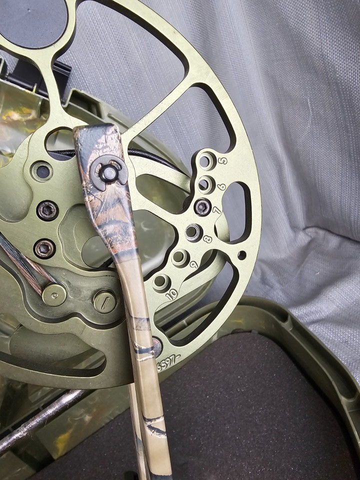 Bear Mauler Compound Bow 70LB 29" Draw Hard Case Arrows Accessories Kit ...