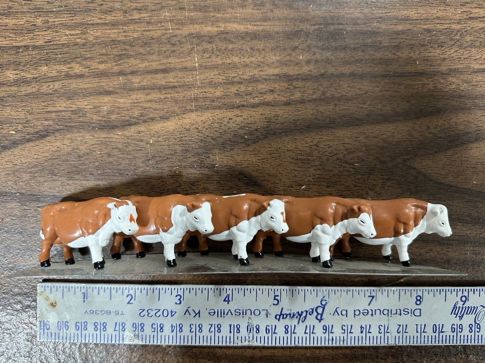 HO Scale Brown And White Cows Set Of 5 Still On Plastic New H12 | eBay