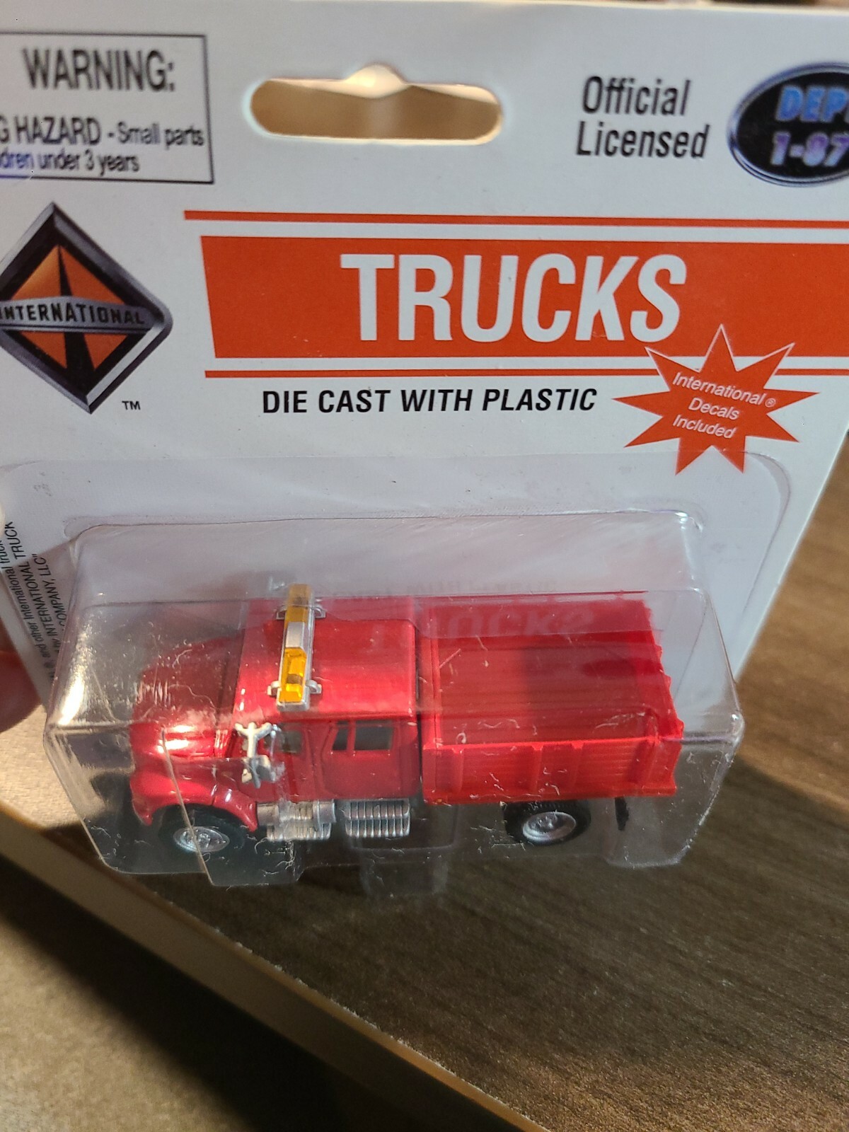 Boley HO 1/87 International 4900 Short Solid Stake Bed Crew CAB Truck ...