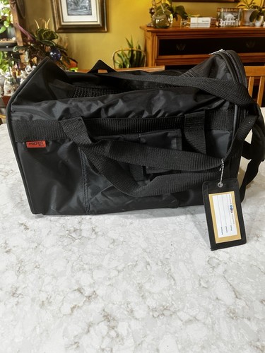 Prefer Pets Pet Carrier Nylon & Mesh 16”L 12”H W/Side Pocket And Inside ...