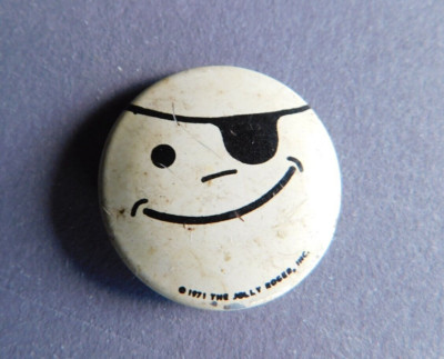 Small Button - 1971 The Jolly Roger - Smiley Face with eye patch- | eBay