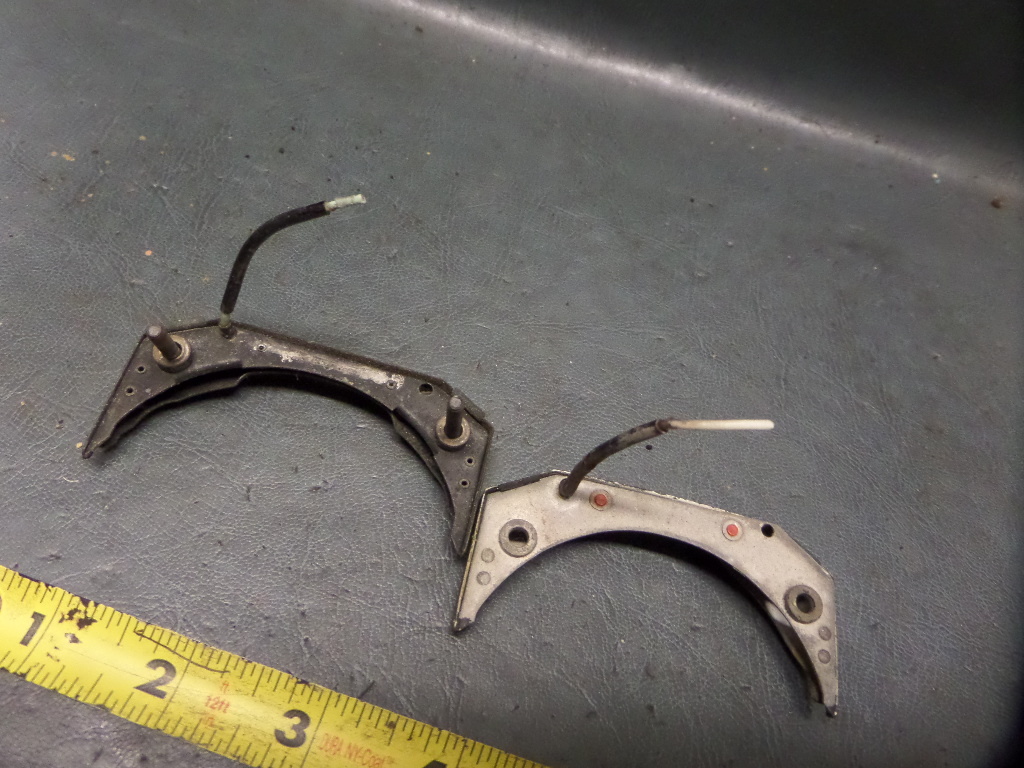 AIRCRAFT GRIMES INSTRUMENT LIGHTING HOOD FOR 3 1/8" GAUGE PAIR A | eBay