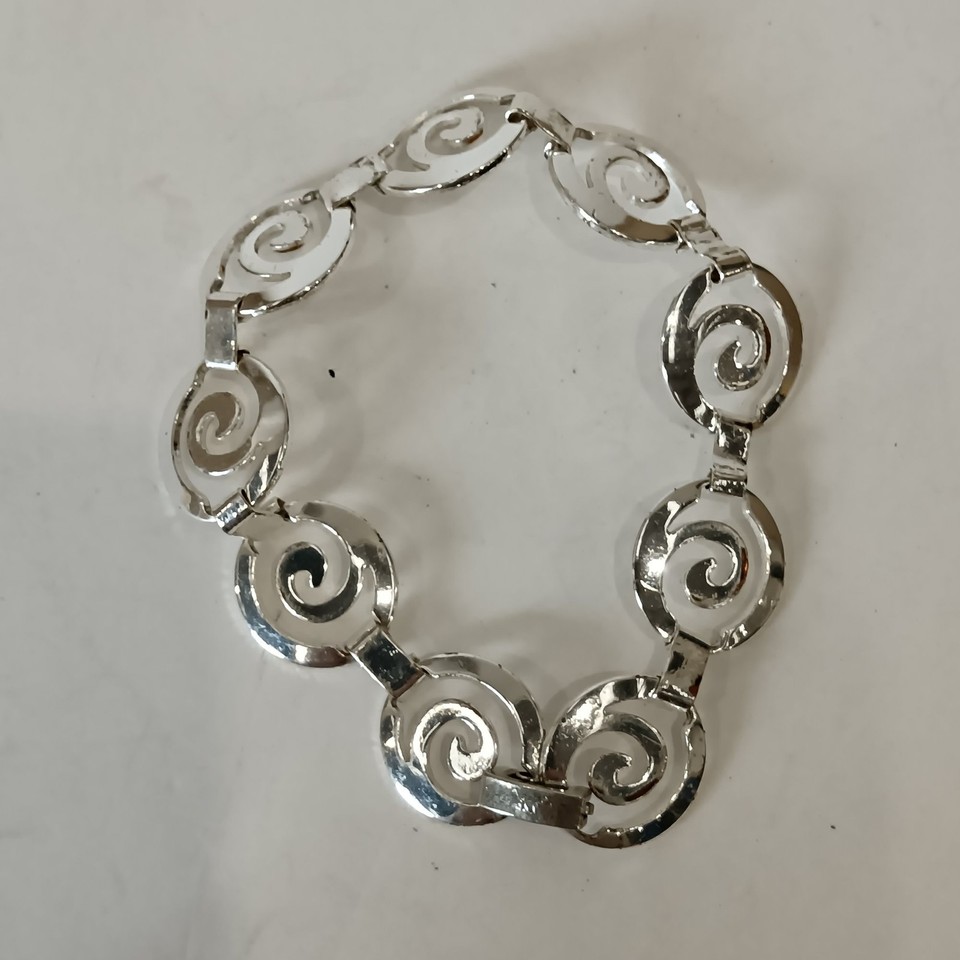 Pearl and Silver Tone Bracelets Set Swirl Design Stretch Beaded ...