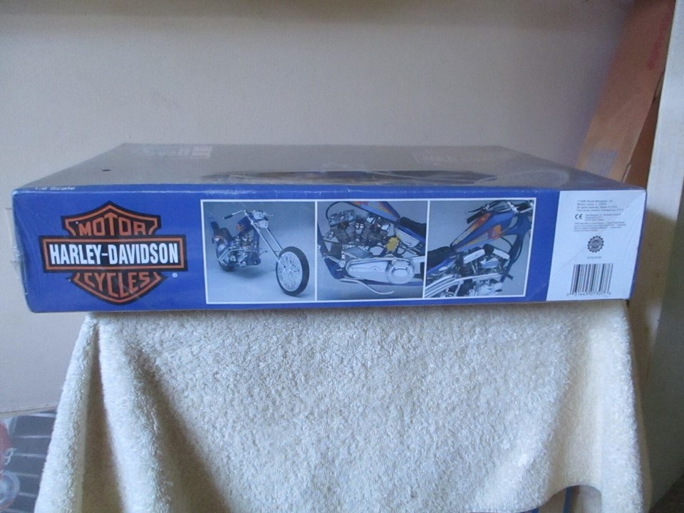 REVELL 1/8 Scale Motorcycle Model Kit Harley Davidson Freedom Chopper ...