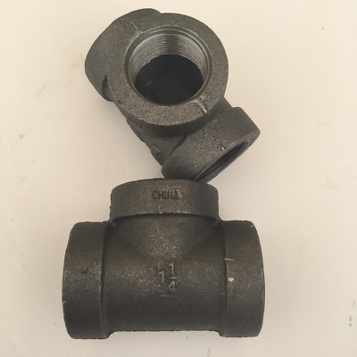 LOT OF 2, 1LBX7A 1-1/4 BLACK PIPE TEE CLASS 300 FEMALE | eBay
