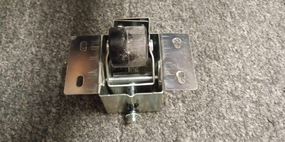 OEM Frigidaire Refrigerator Roller Assembly 5304533552 for GRFS2853ARF6 ...