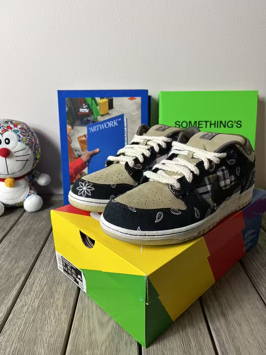 Size 13 - Nike Dunk Low Premium QS SB x Travis Scott Cactus Size 13 - Nike Dunk Low Premium QS SB x Travis Scott Cactus