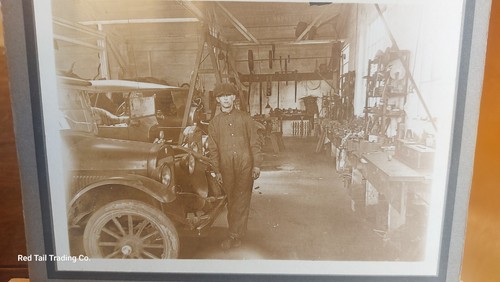 Antique cabinet card 1920s Auto Repair Shop, Mechanic W/Coveralls, Cars ...