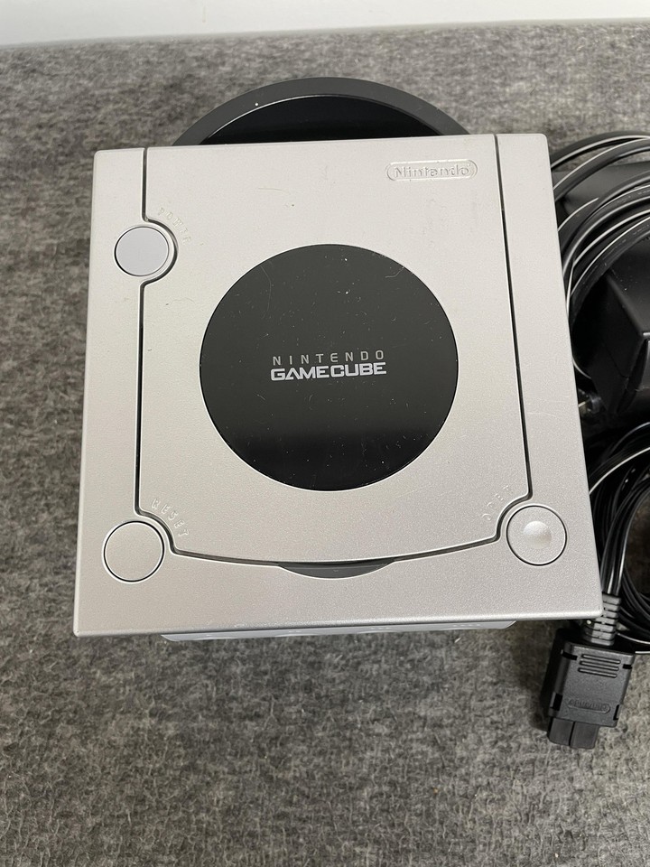 Nintendo GameCube Silver Console DOL-001 Bundle w/ Power AV Cables USA ...