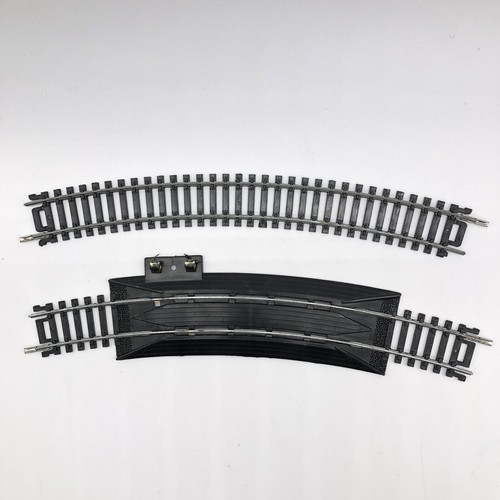 Life Like Train Track 18R Curved Terminal Rerailer Track And One Curve ...